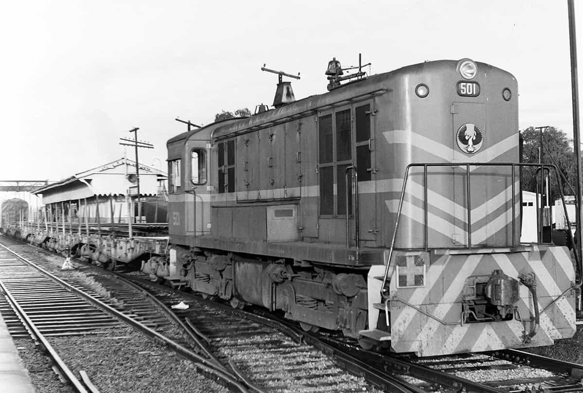 500 Class locomotive 501 departing Terowie station, c.1970 | Lionel ...